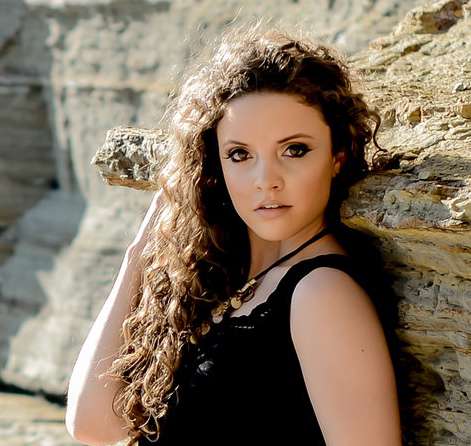 Fidelia Grace Radziwon - KAVYAR