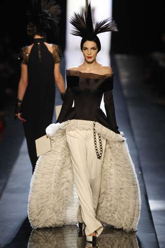 Avant garde | Fashion sketches, Fashion, Glamour